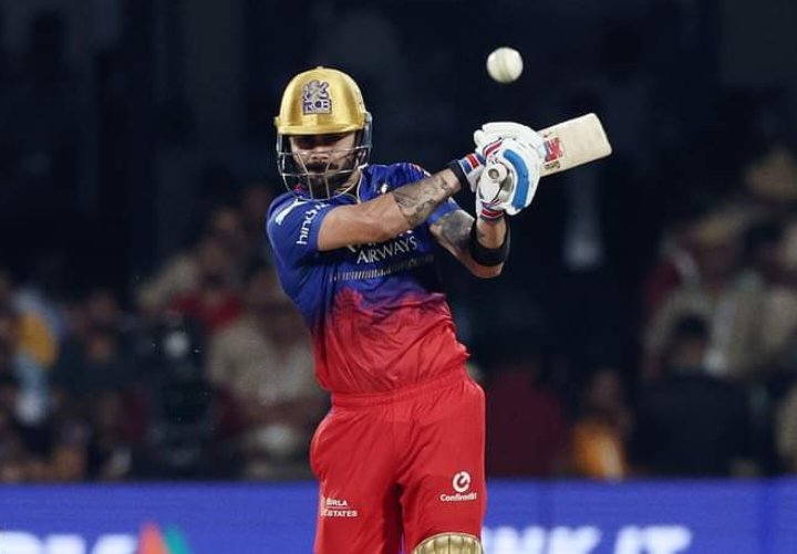 Ravi Shastri Backs Virat Kohli Amidst Strike Rate Debate